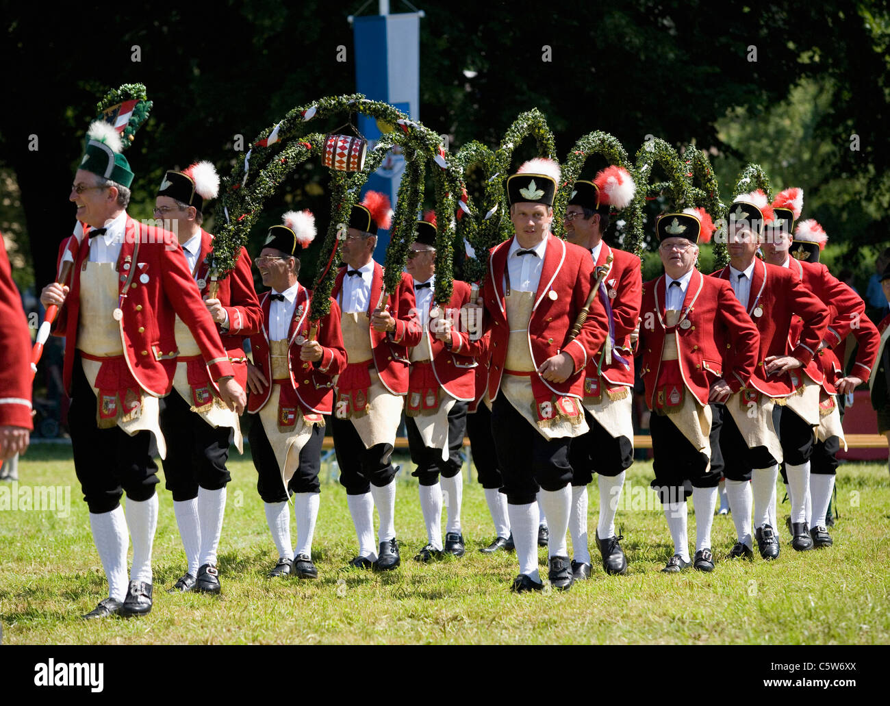 Costume traditionnel autrichien Banque de photographies et d’images à ...
