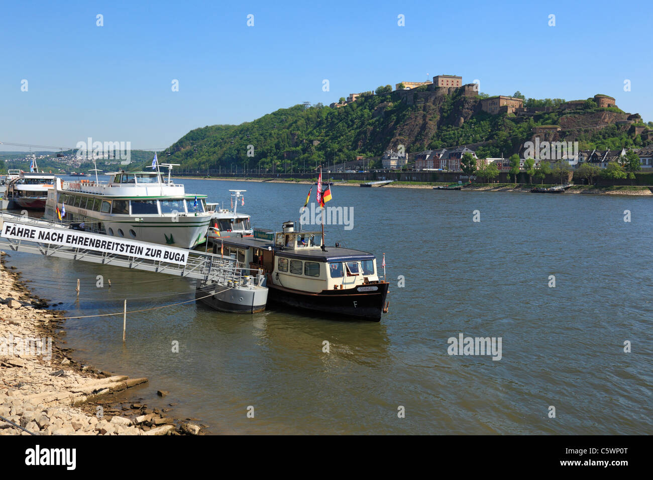Coblence, Rheinfaehre Koblenz-Stadtmitte Rheinland-Pfalz, zwischen und ...
