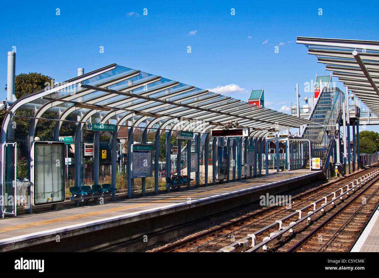 Dlr station Banque de photographies et d’images à haute résolution - Alamy