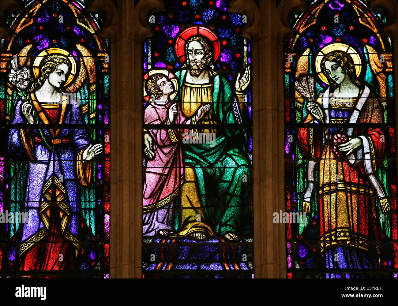 Vitraux religieux catholique Jésus Christ Anges Photo Stock - Alamy