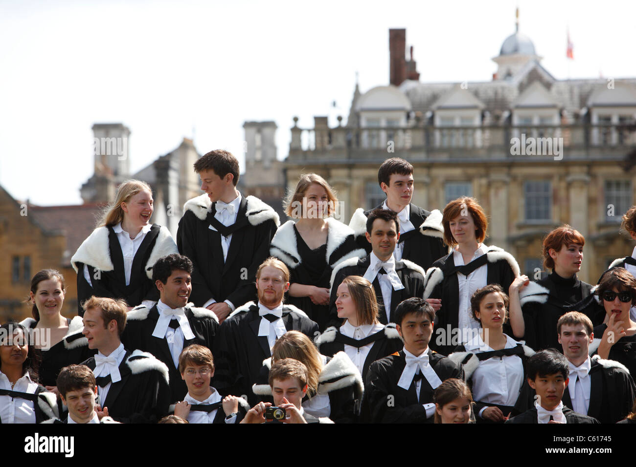 Graduating students cambridge university graduation Banque de ...