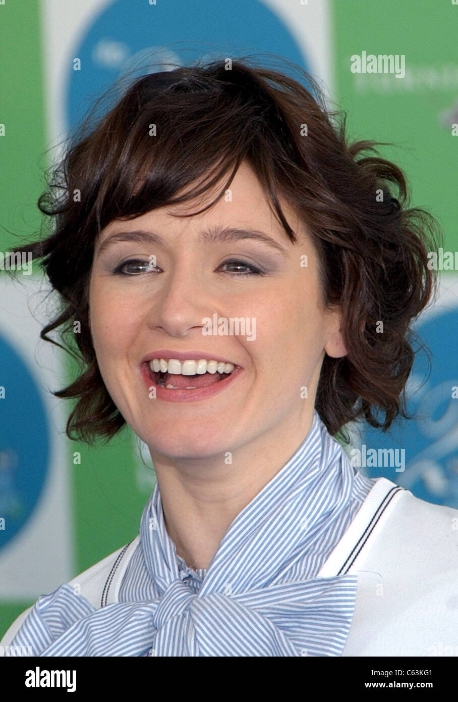 Emily mortimer 2005 Banque de photographies et d’images à haute ...