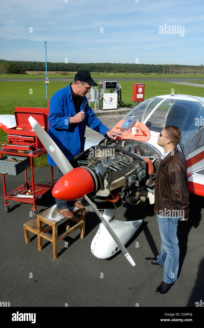 Outillage moteur avion Banque de photographies et d’images à haute ...