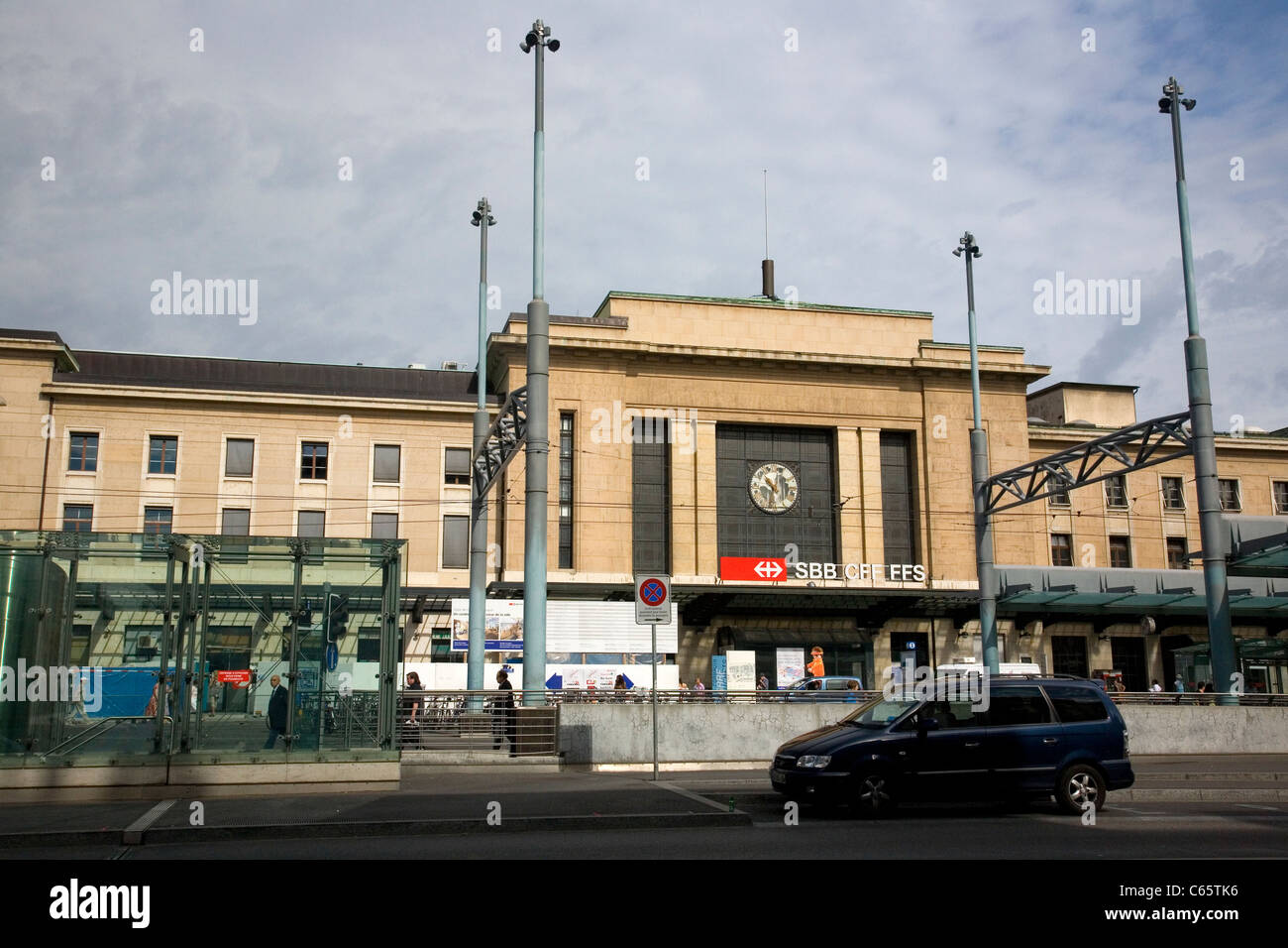 Gare de geneve cornavin Banque de photographies et d’images à haute ...