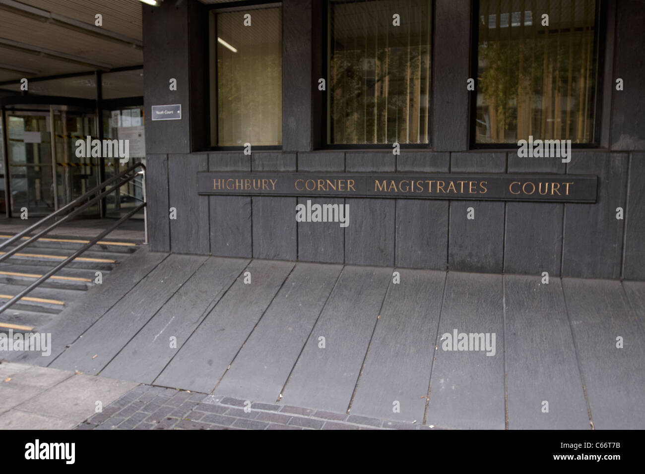 Highbury corner magistrates Banque de photographies et d’images à haute ...