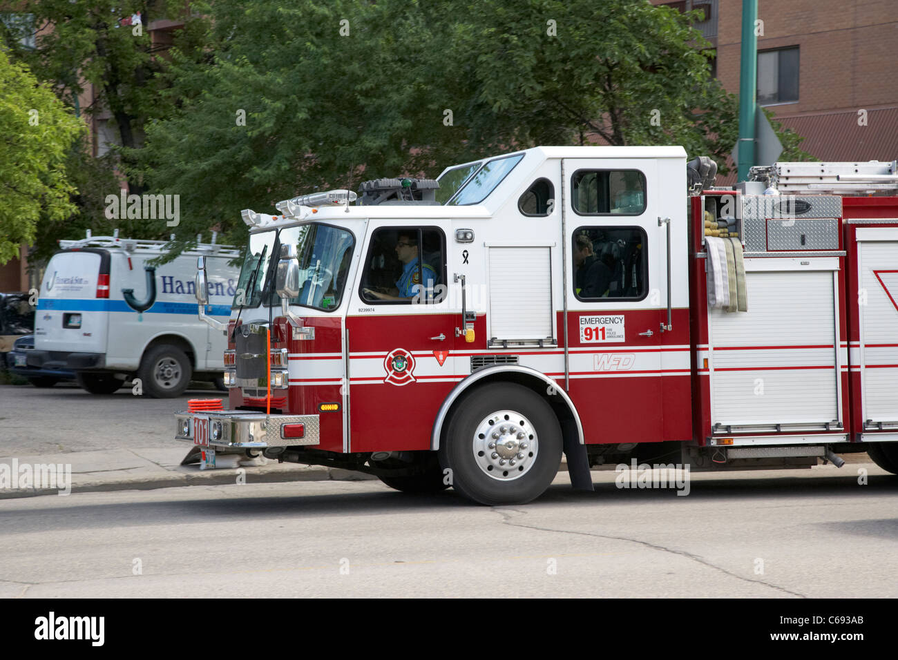 Camion de pompiers canadien Banque de photographies et d’images à haute ...