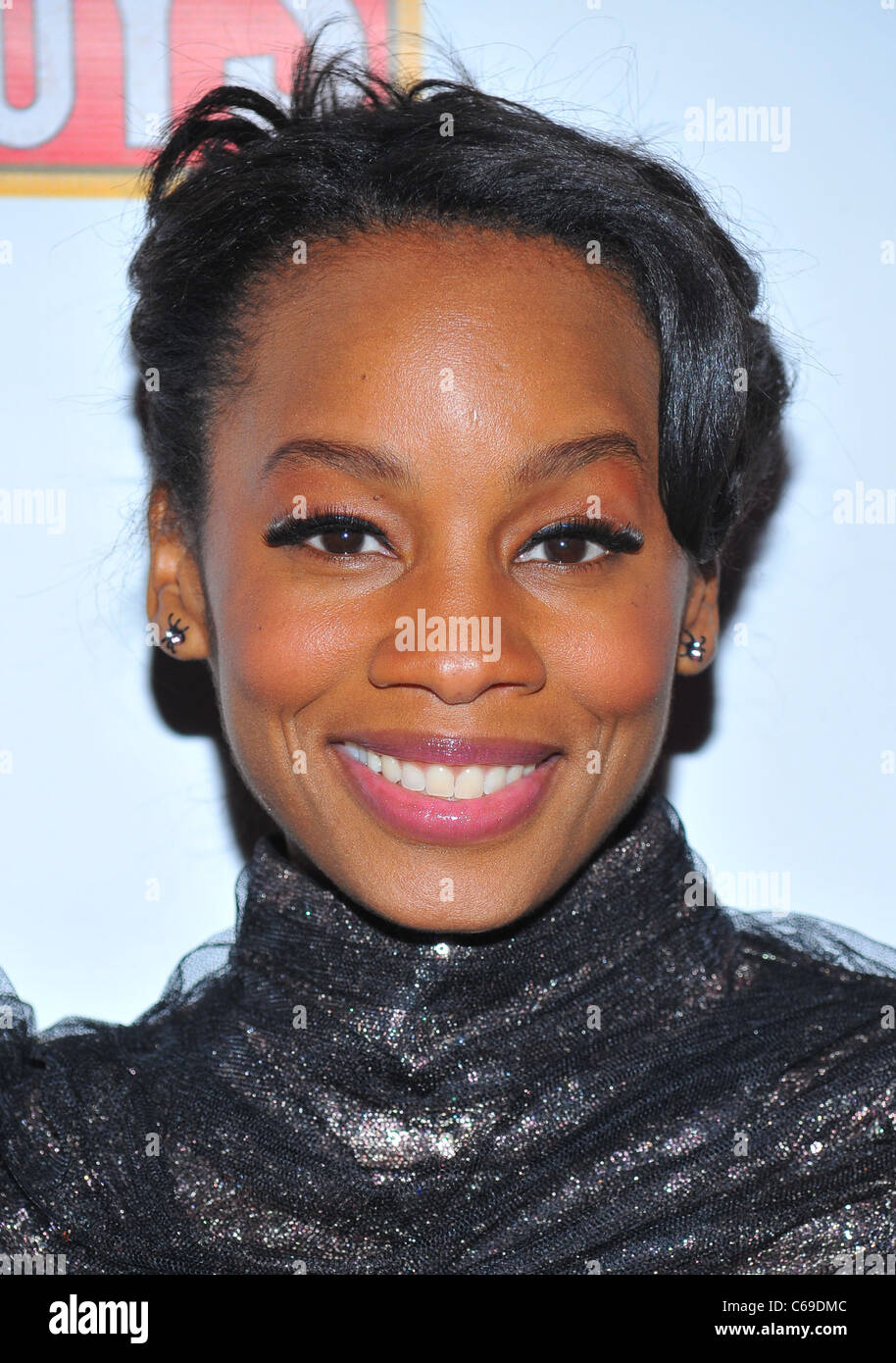 Anika Noni Rose Opening Night Banque d'image et photos - Alamy