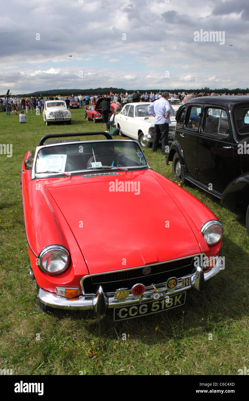 1971 mg roadster Banque de photographies et d’images à haute résolution ...