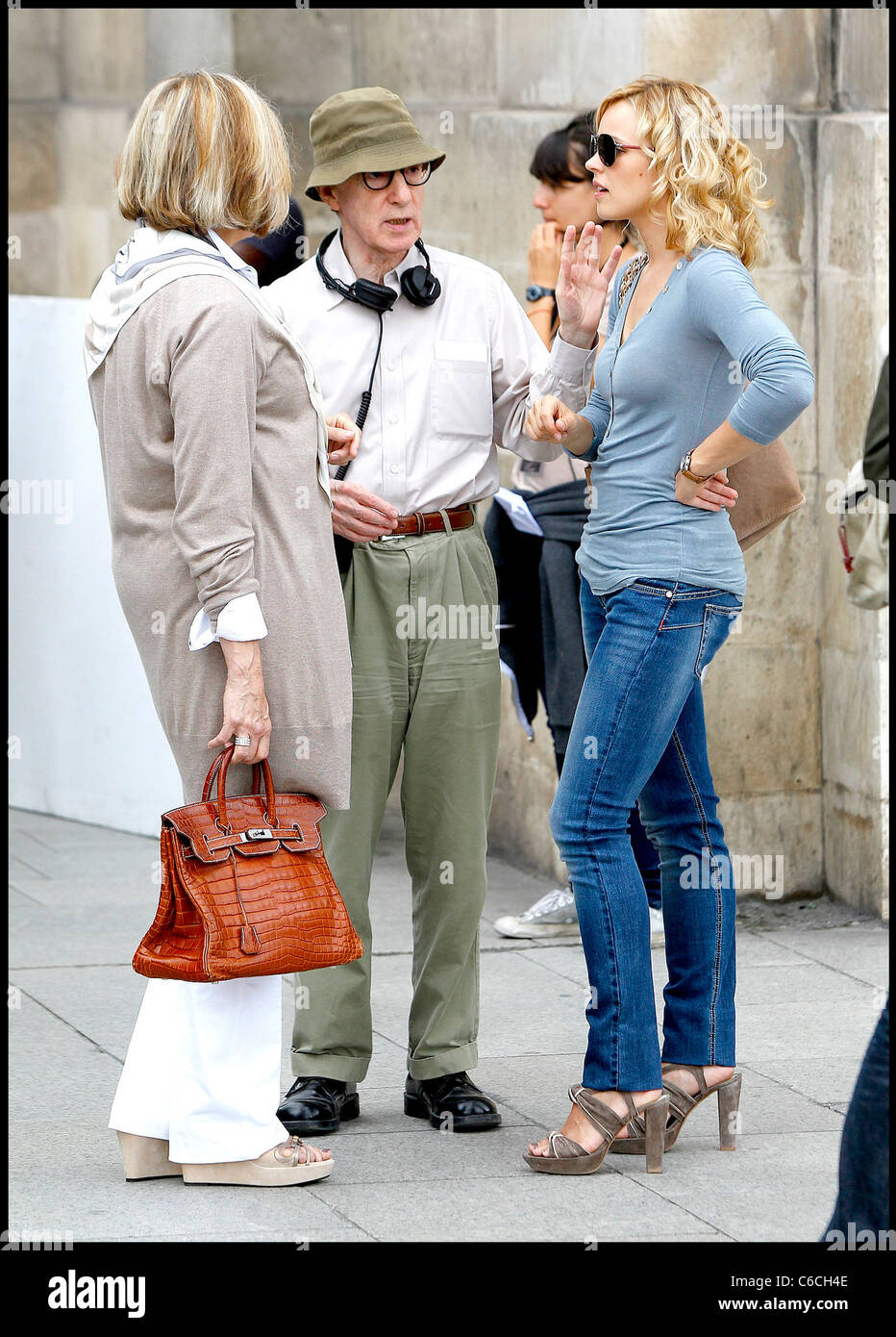 Mimi Kennedy, réalisateur Woody Allen et Rachel McAdams des Stars sur ...