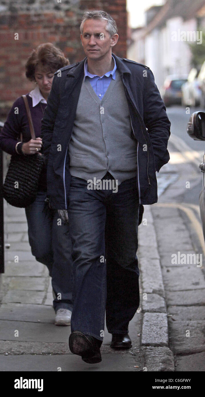 Gary Lineker après le tournage d'une nouvelle "Walkers Crisps' dans ...