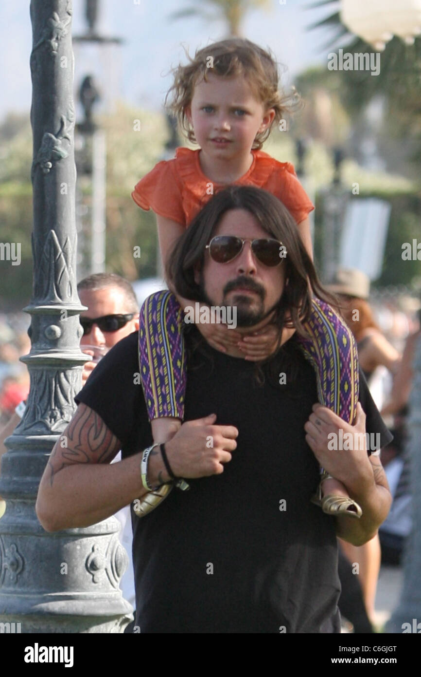 Dave grohl and violet maye grohl Banque de photographies et d’images à ...