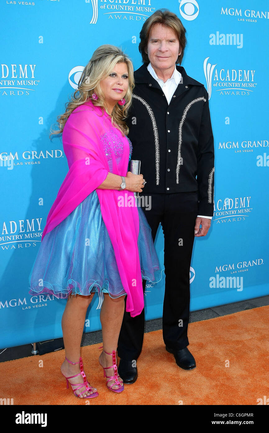 John fogerty and julie lebiedzinski Banque de photographies et d’images ...