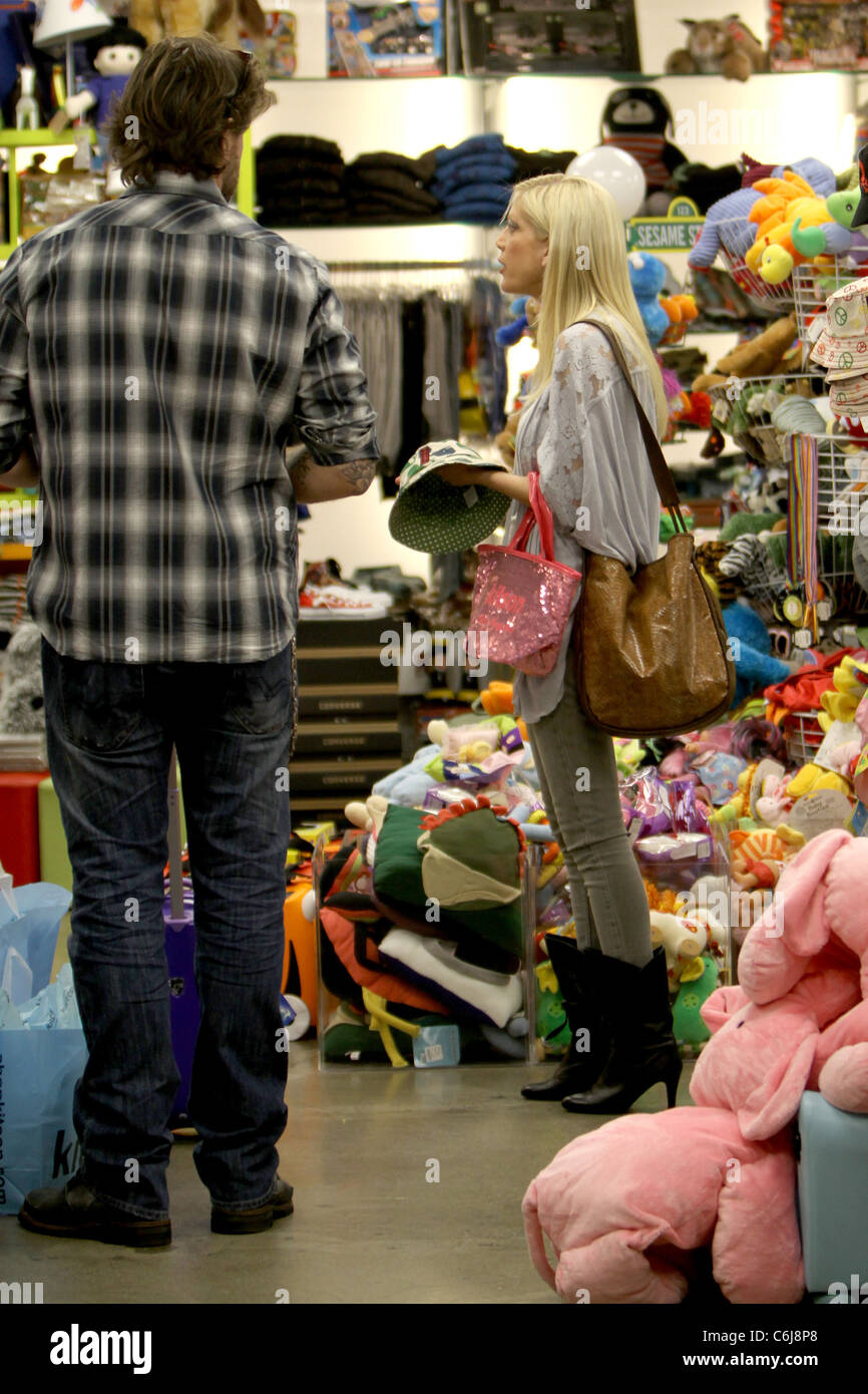 Tori black et son mari Banque de photographies et d’images à haute ...