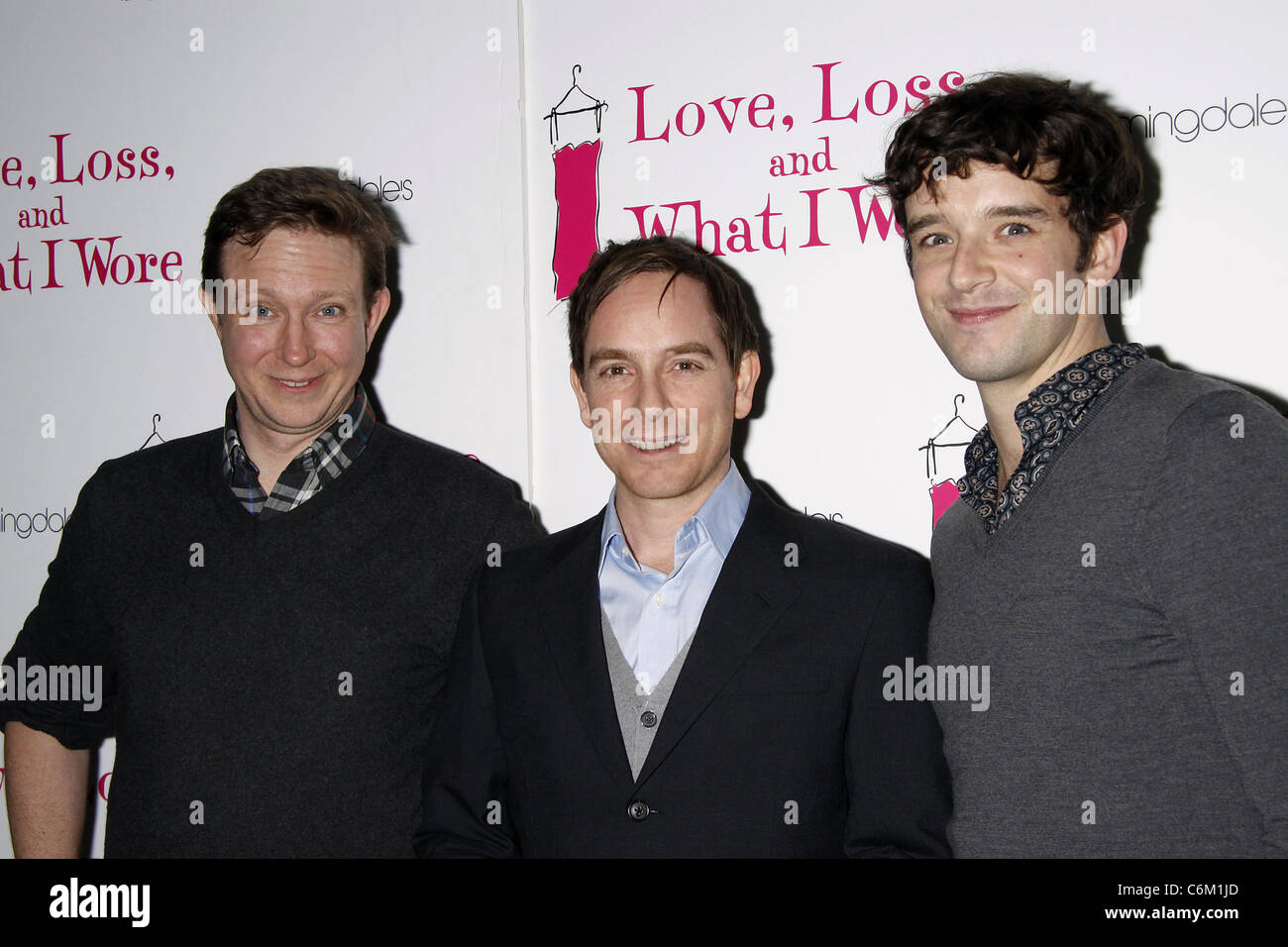 Matthieu Schneck, Sam Breslin Wright, et Michael Urie assistant à l ...