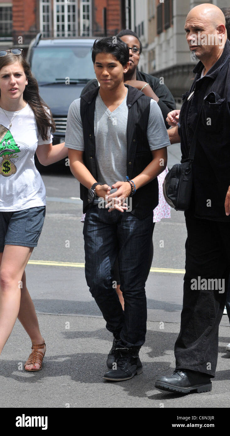 Boo Boo Stewart alias Nils Allen Stewart, Jr Le Twilight star en dehors ...