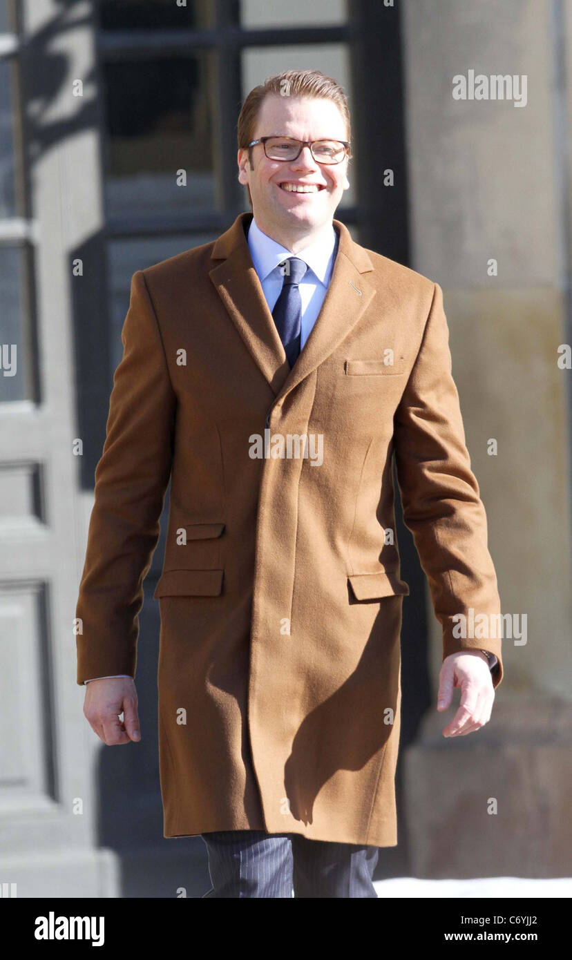 Daniel Westling la Princesse Victoria de Suède arrive au Palais Royal à ...
