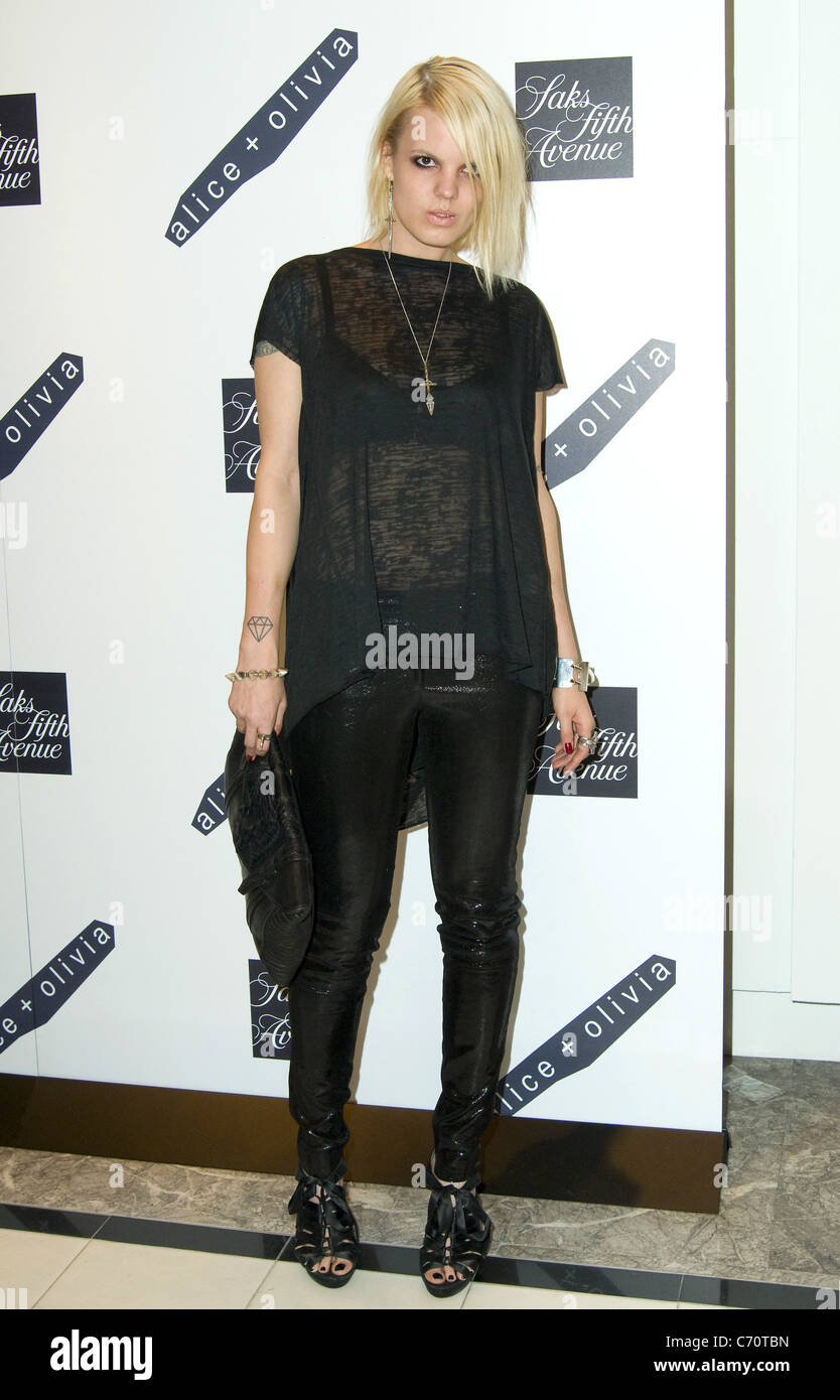 Becca diamond Banque de photographies et d’images à haute résolution ...