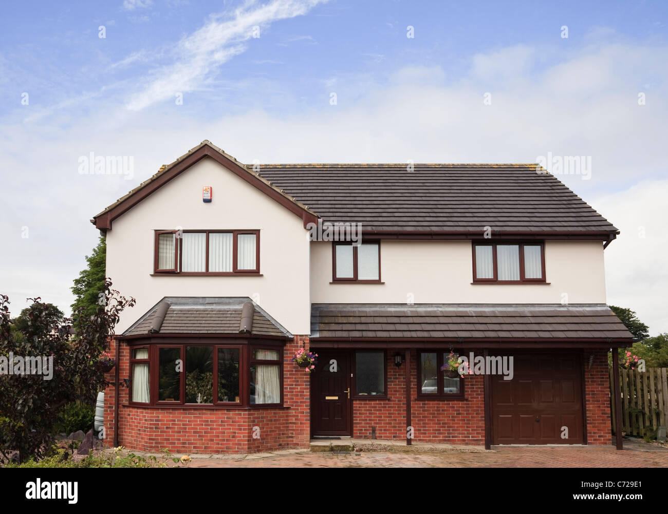 Maison de banlieue Banque de photographies et d’images à haute ...