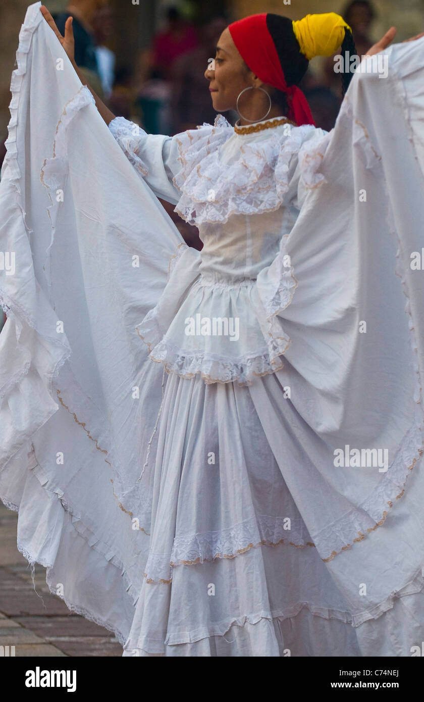 Danse colombienne Banque de photographies et d’images à haute ...