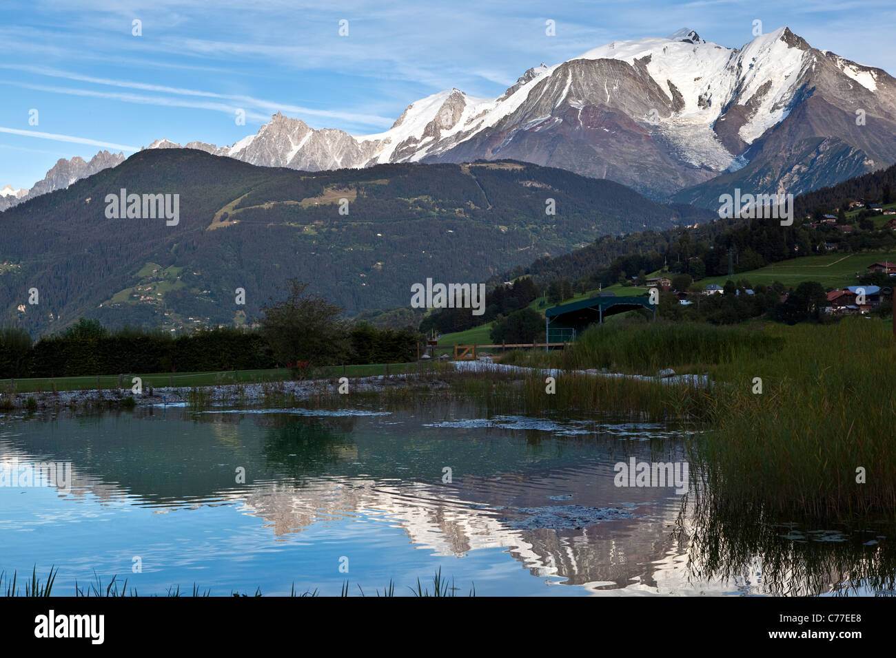 Combloux and the mont blanc Banque de photographies et d’images à haute ...