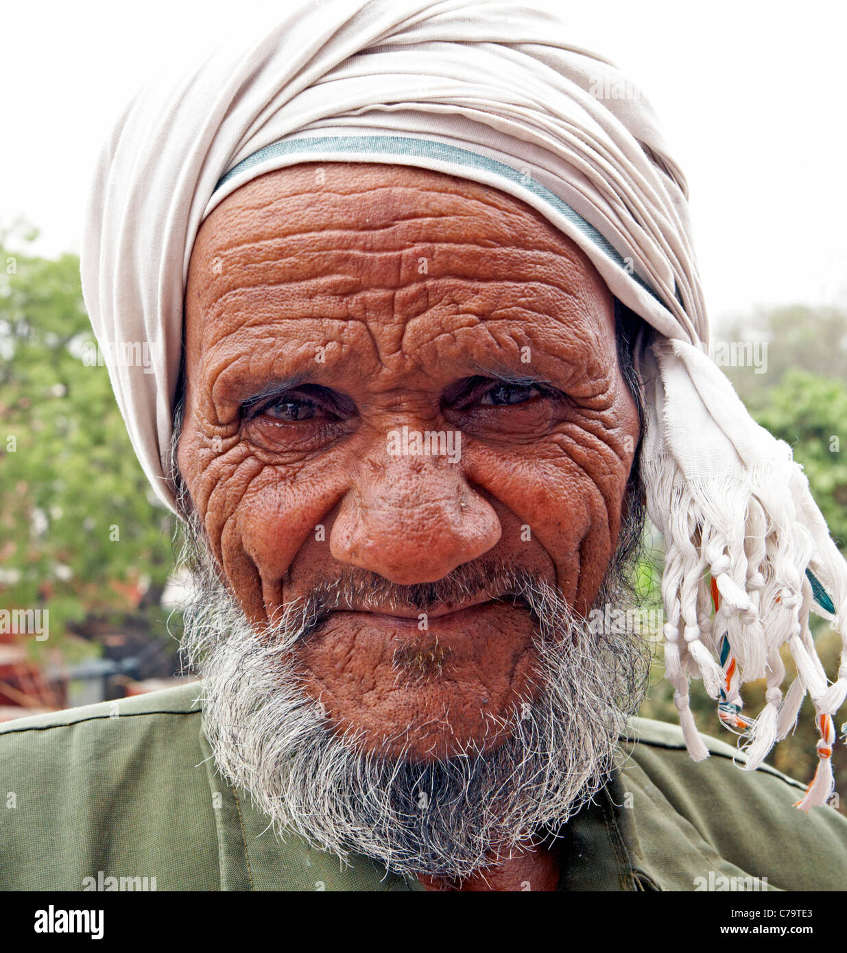 Homme indien portant turban Banque de photographies et d’images à haute ...