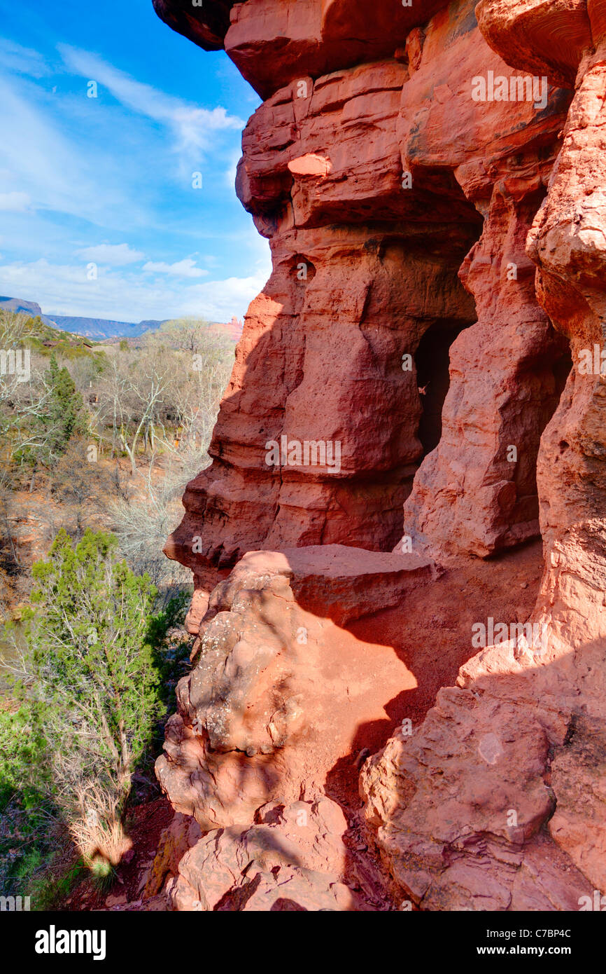 Falaise de roche rouge Banque de photographies et d’images à haute ...