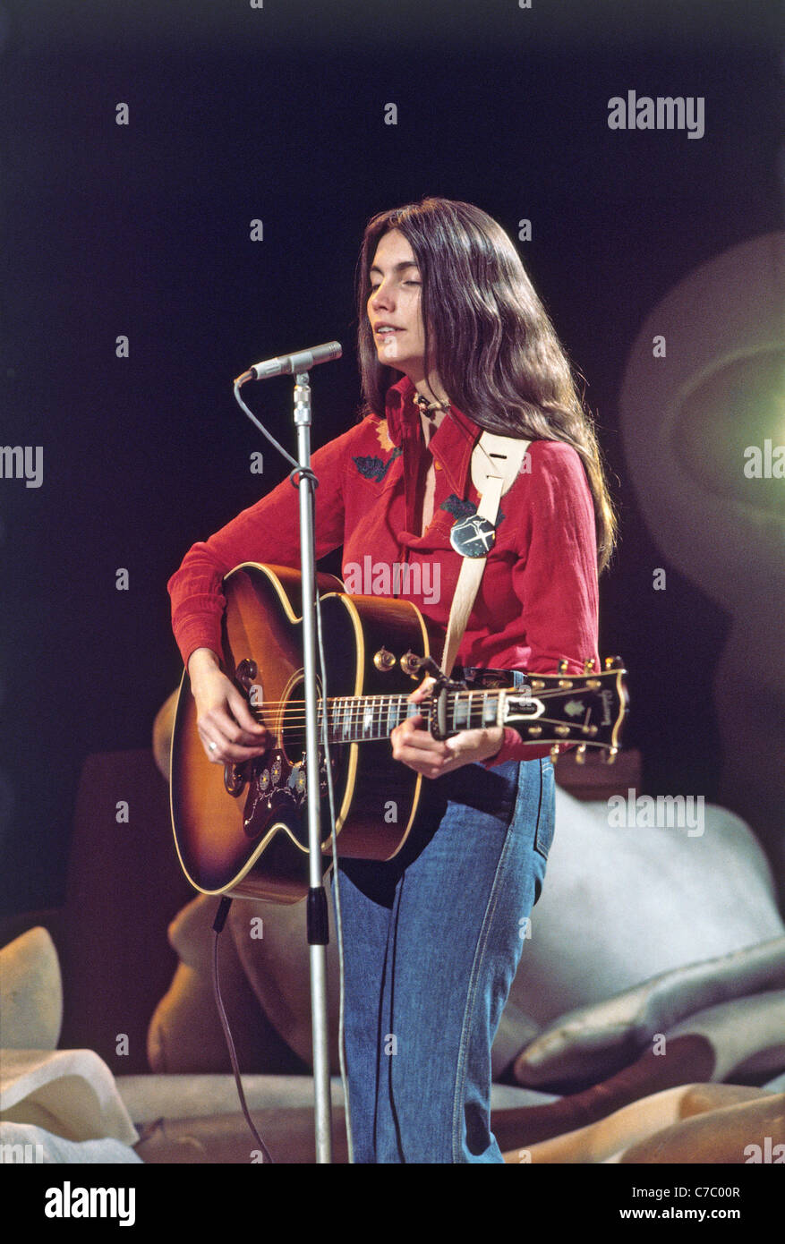 Emmylou Harris Us Country Singer Photos & Emmylou Harris Us Country ...