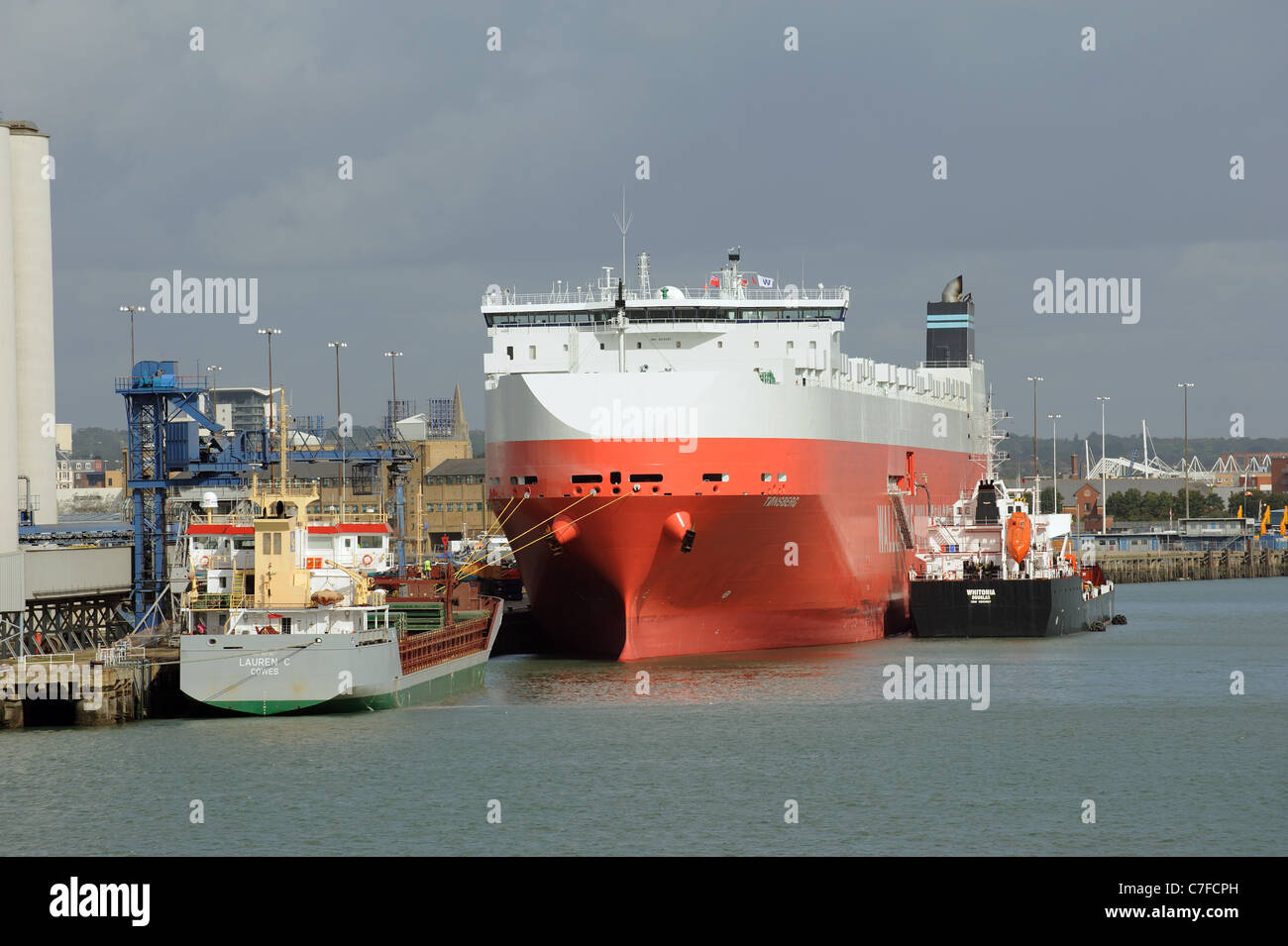 Port southampton england roro cargo Banque de photographies et d’images ...