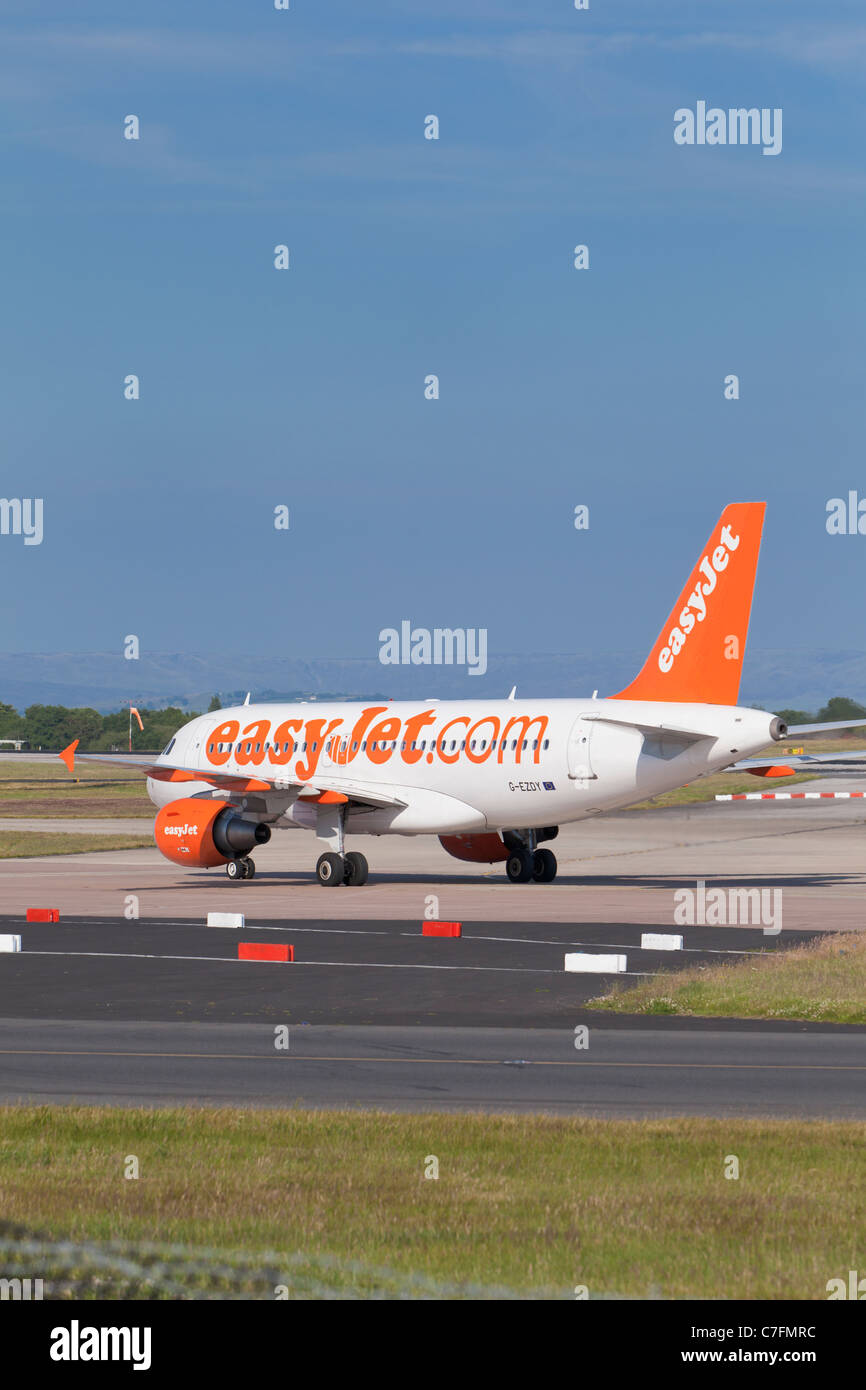 Avion easyjet Banque de photographies et d’images à haute résolution ...