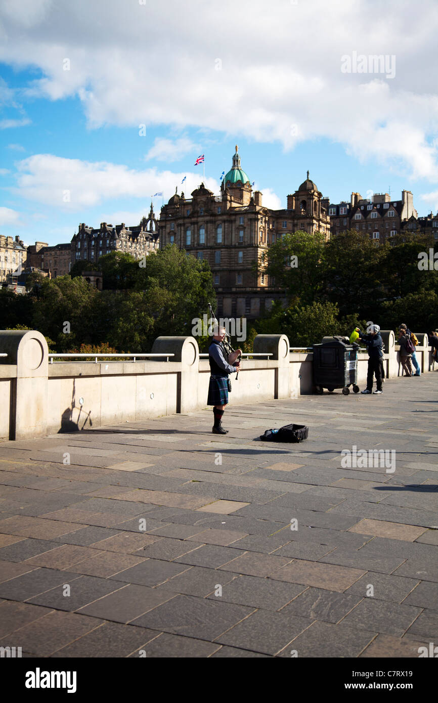 Cornemuseur En Kilt Banque d'image et photos - Alamy