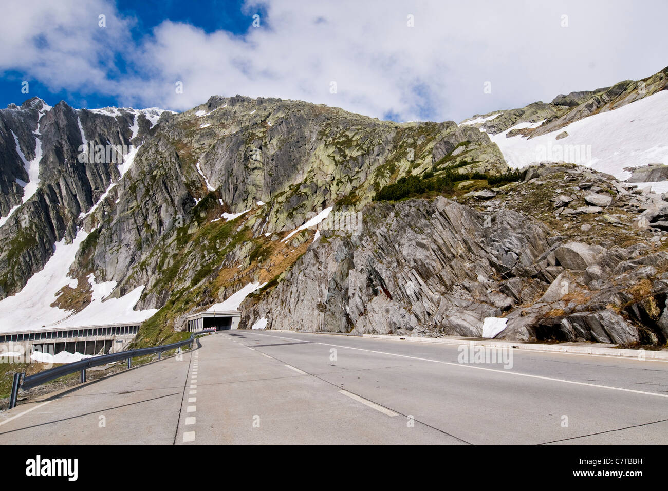 Col du saint gothard passo san gottardo Banque de photographies et d ...
