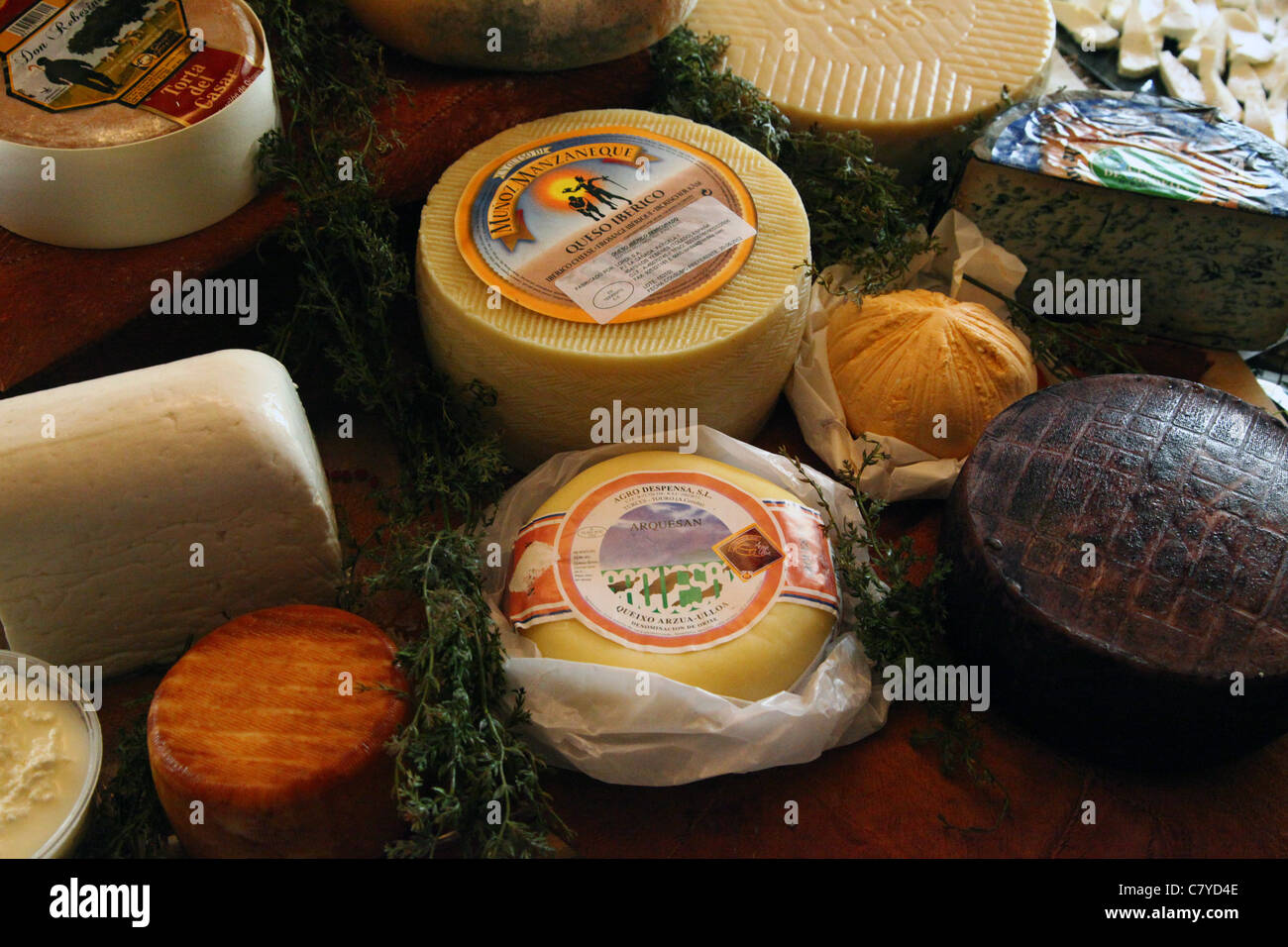 Spanish cheeses Banque de photographies et d’images à haute résolution - Alamy