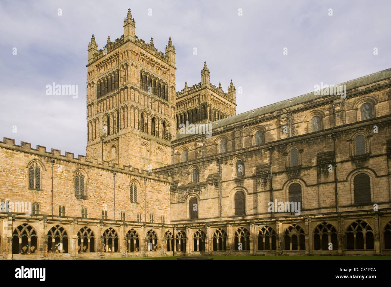 Durham cathedral Banque de photographies et d’images à haute résolution ...