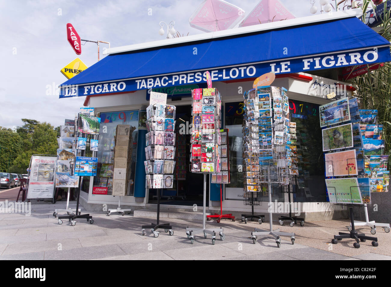 Tabac presse Banque de photographies et d’images à haute résolution - Alamy