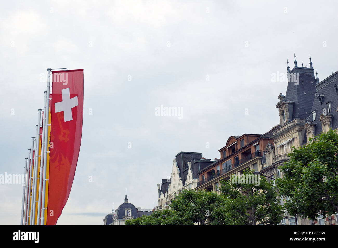 Drapeaux suisses Banque de photographies et d’images à haute résolution ...