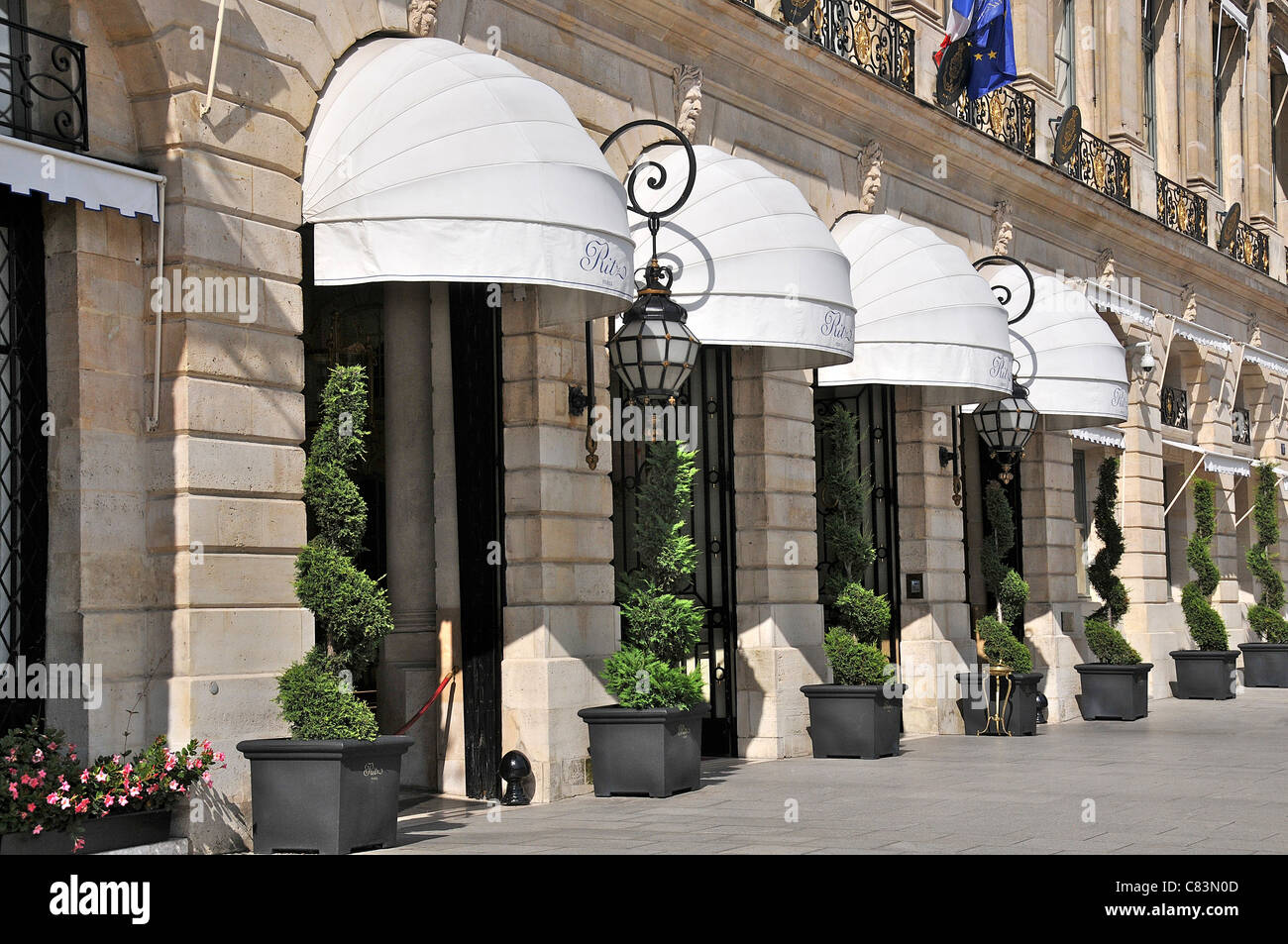 Hotel ritz facade place vendome Banque de photographies et d’images à ...