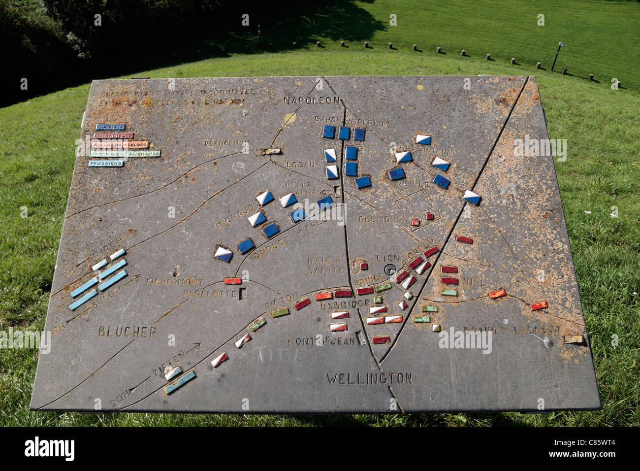 Carte relief montrant la bataille de Waterloo sur le dessus de la Butte ...