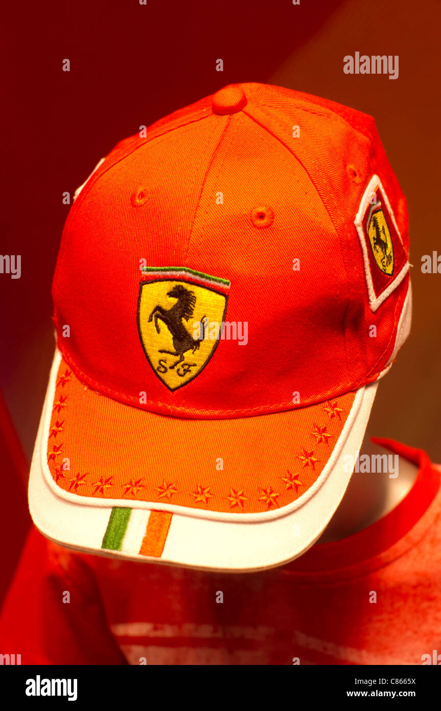 Logo ferrari car brand Banque de photographies et d’images à haute ...