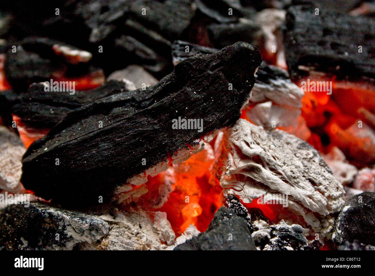Braises au barbecue Banque de photographies et d’images à haute ...