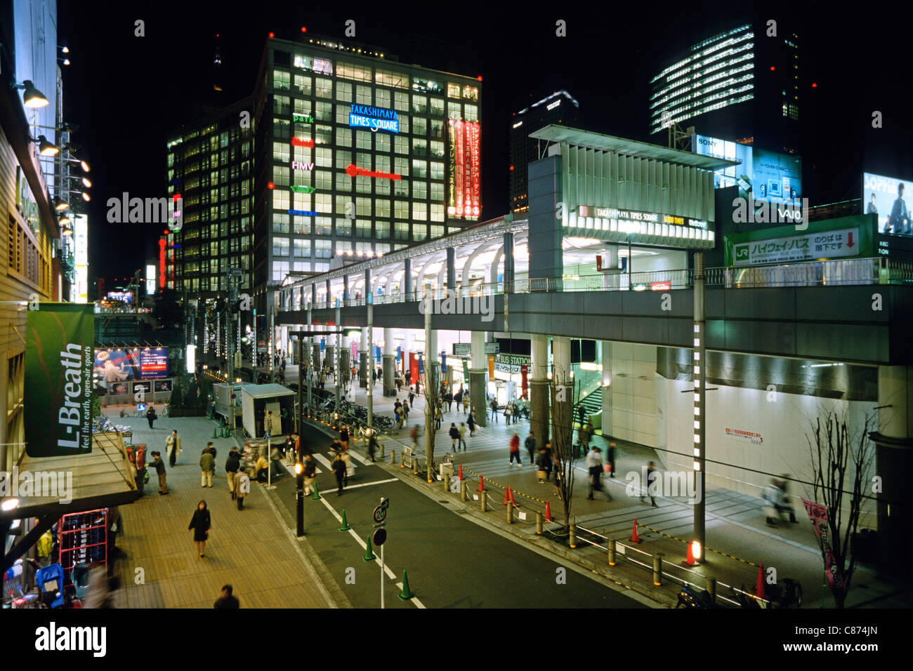 Takashimaya times square Banque de photographies et d’images à haute ...