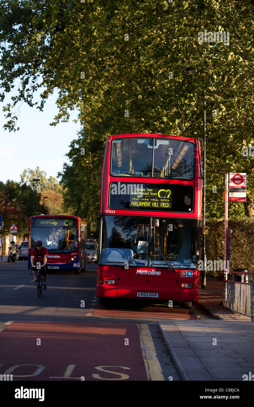 C2 bus Banque de photographies et d’images à haute résolution - Alamy