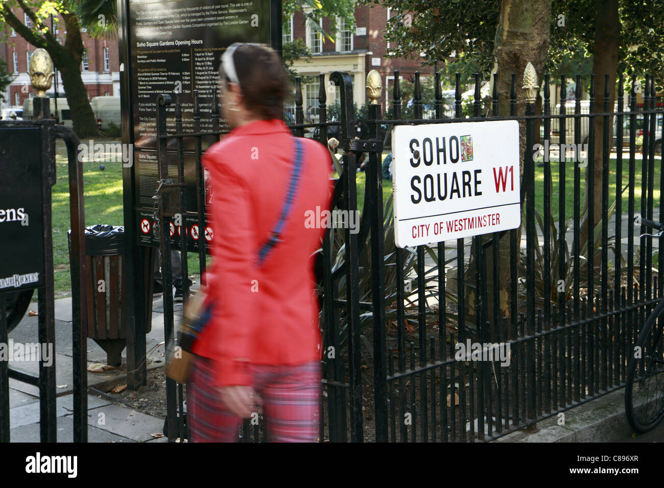 Soho square london gardens Banque de photographies et d’images à haute ...
