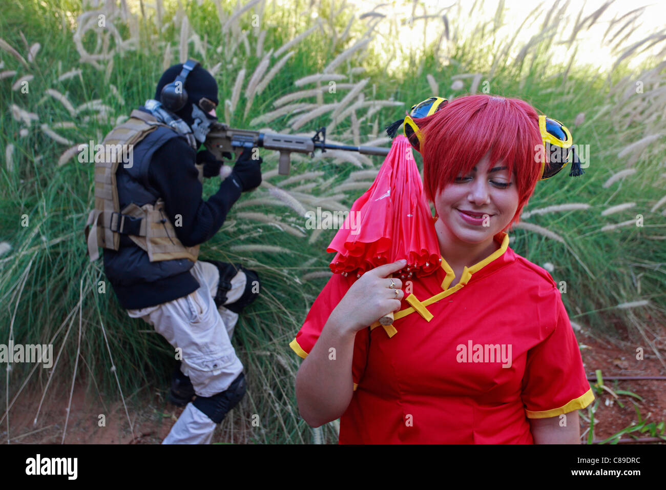 Costume femme juive tel aviv Banque de photographies et d’images à ...