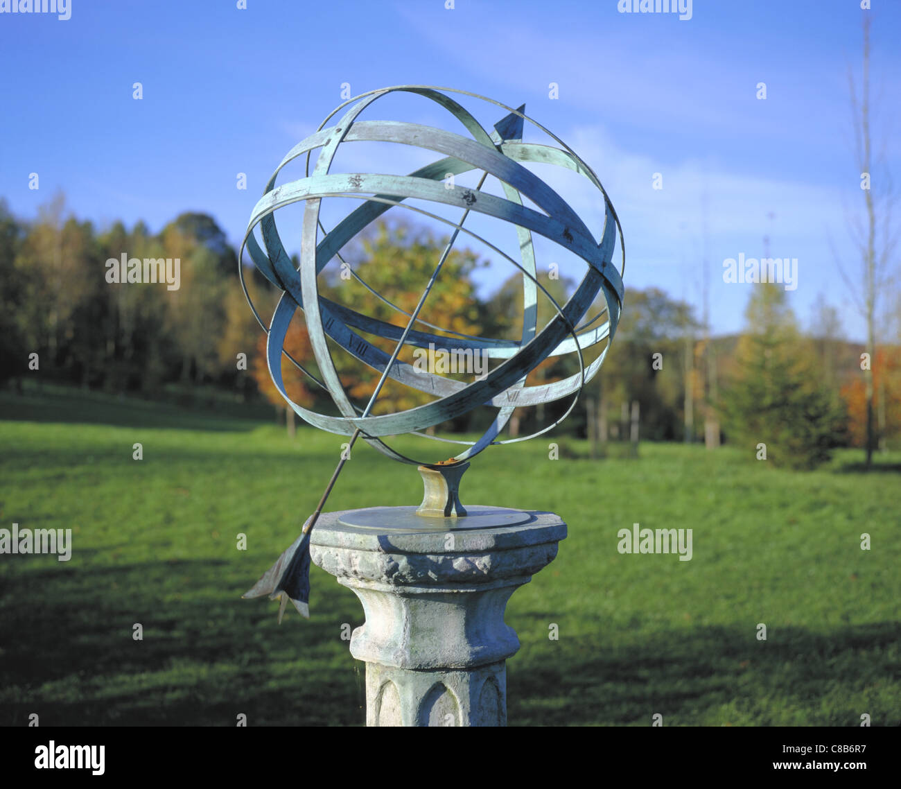 Armillary sphere sundial Banque de photographies et d’images à haute ...