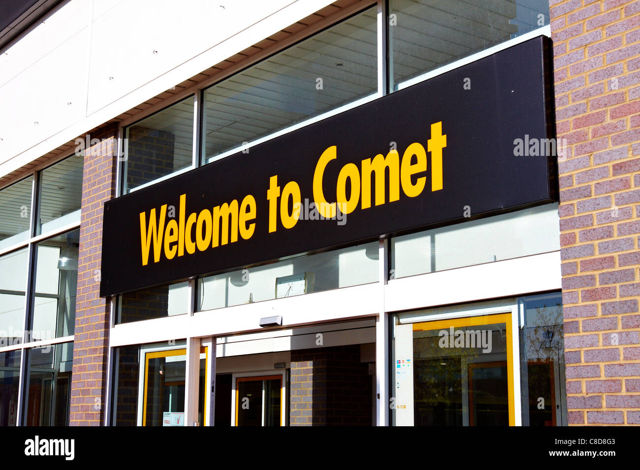 Comet electrical store Banque de photographies et d’images à haute ...