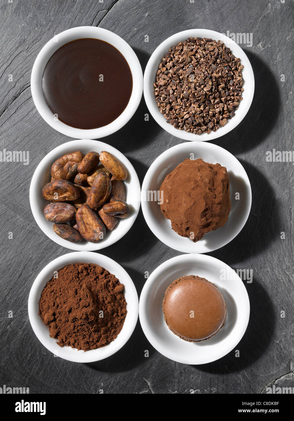 Différentes formes de chocolat Photo Stock - Alamy