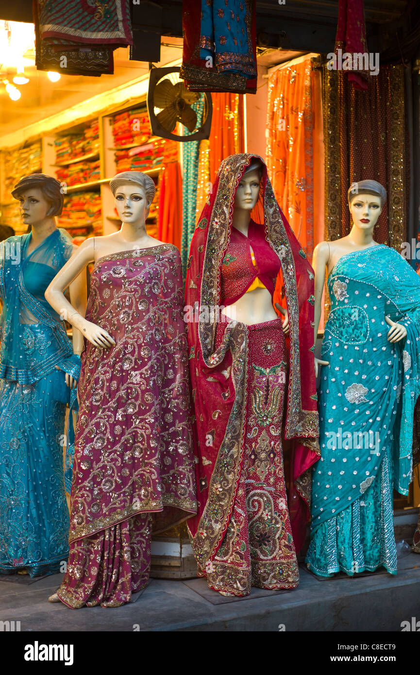 Magasins de sari Banque d'image et photos - Alamy
