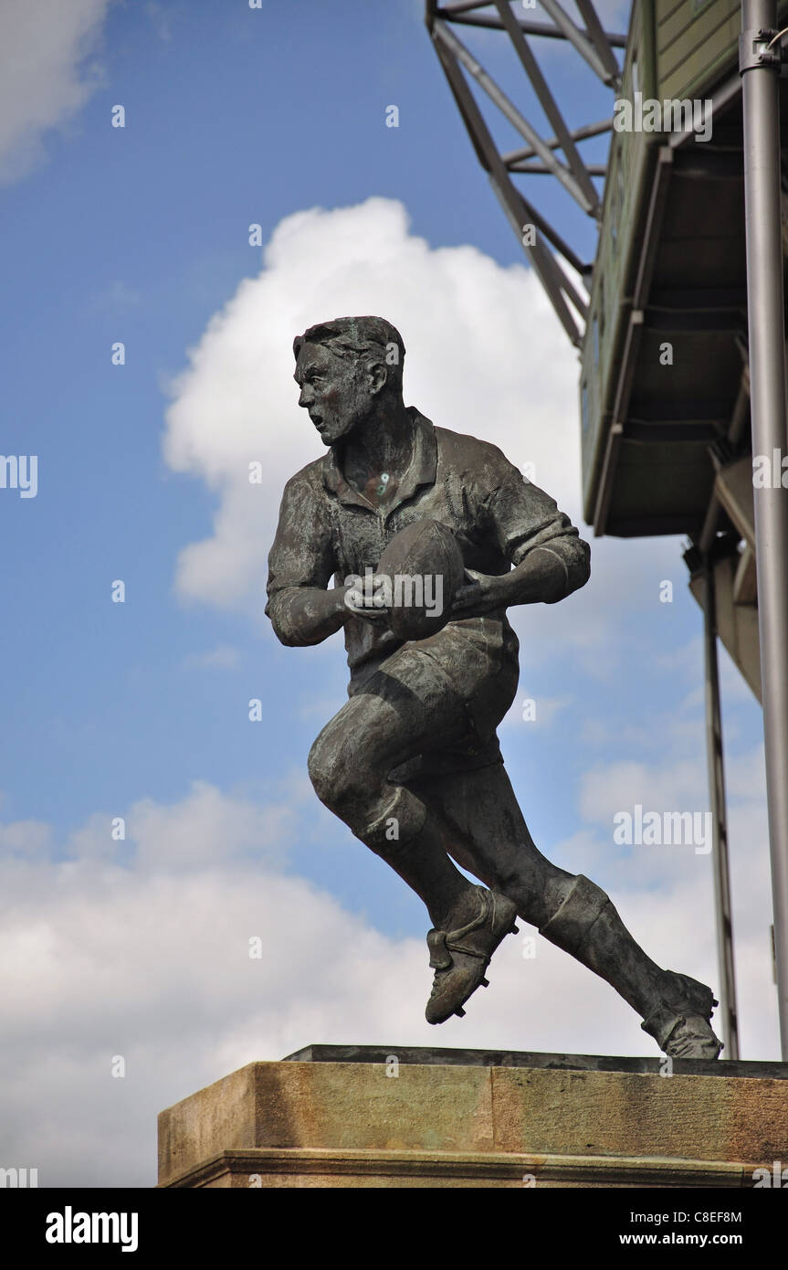 Rugby statue twickenham stadium Banque de photographies et d’images à ...