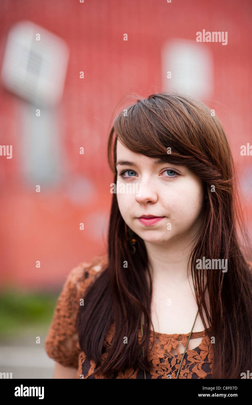 Visage de jeune fille de 17 ans Banque de photographies et d’images à ...