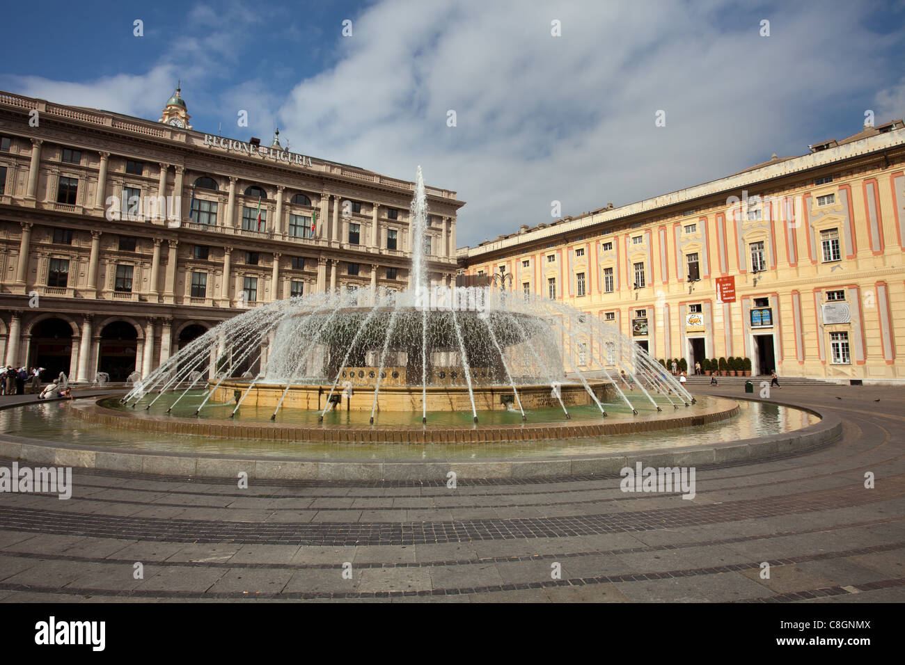 Fontaine de genova Banque de photographies et d’images à haute ...